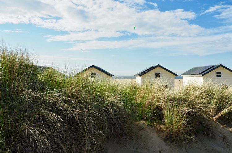 Slapen op het strand, de mooiste strandhuisjes - Bijzonder Plekje