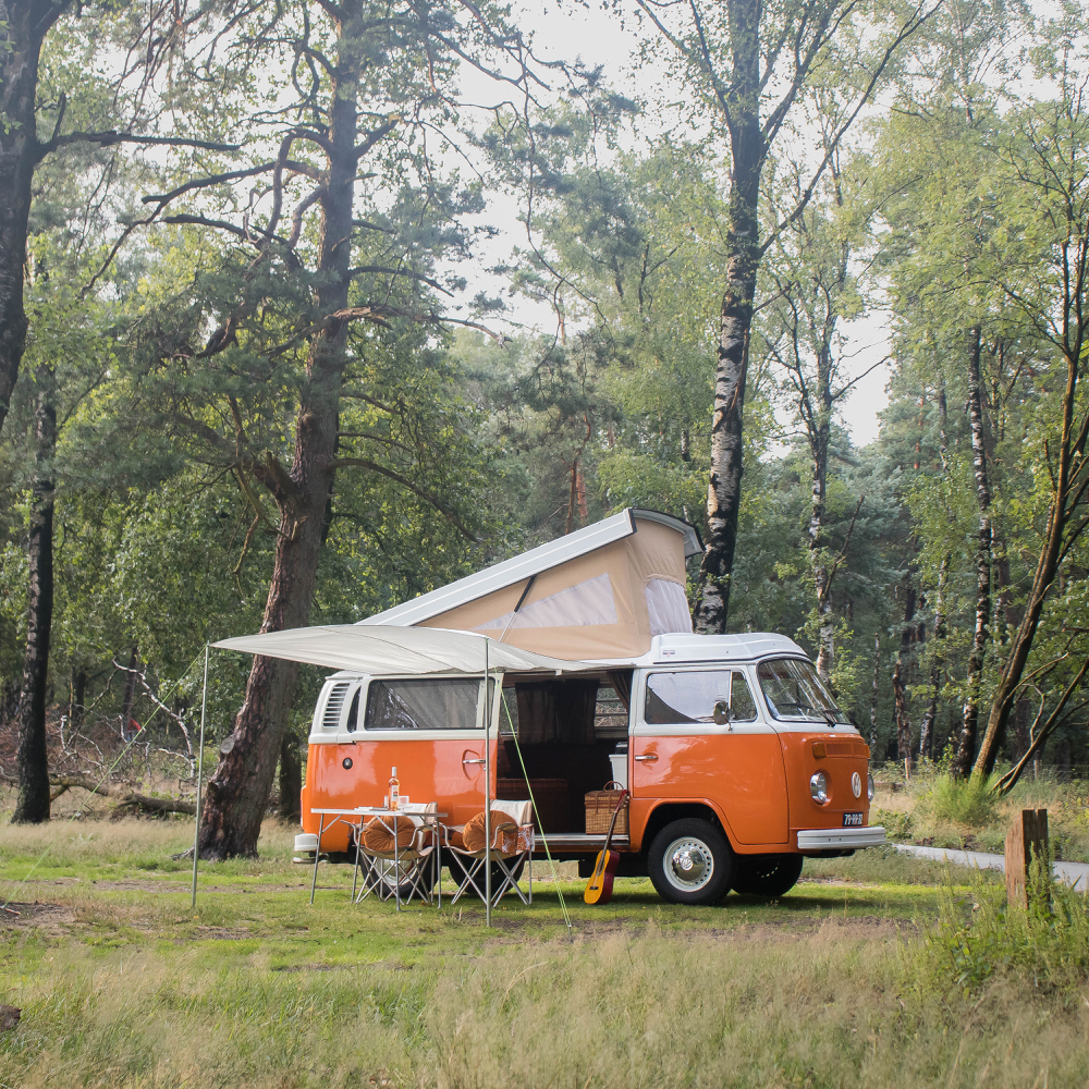 Bijzondere Busjes - VW T2 & oldtimer verhuur | Bijzonder Plekje